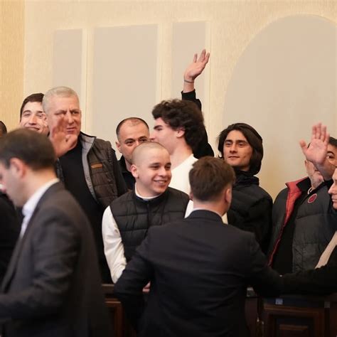 დედამიწის გარშემო Added A New Photo დედამიწის გარშემო