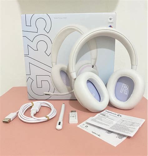 Logitech G Aurora Collection Review Good Gaming Accessories For The Ladies Technave