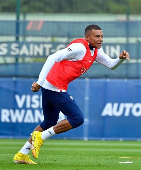 Kylian Mbappe Training Psg August 2022 Artofit