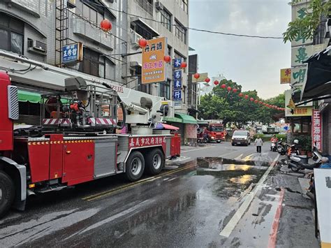 快訊嘉義透天厝火警！76歲婦人45面積燒傷 倒臥樓梯間不治