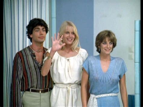 Pictures Of Val Rie Quennessen