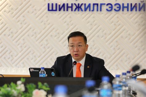 ӨВЛИЙН АЯЛАЛ ЖУУЛЧЛАЛЫГ ХӨГЖҮҮЛЭХ ЗАСГИЙН ГАЗРЫН ТОГТООЛ ШИЙДВЭРИЙН ТӨСЛҮҮДИЙГ ХЭЛЭЛЦЛЭЭ