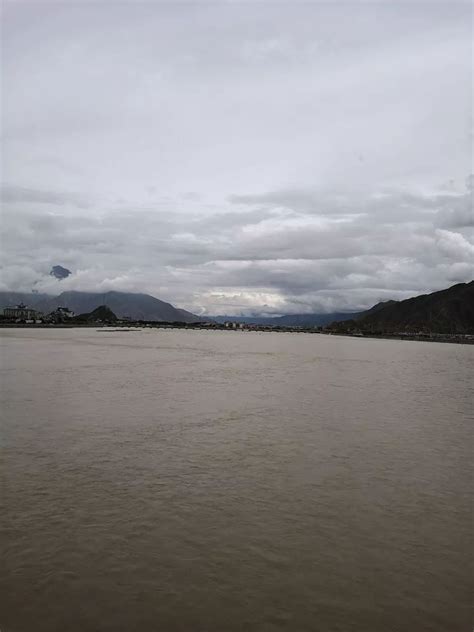 河对岸是山 第9页 大山谷图库