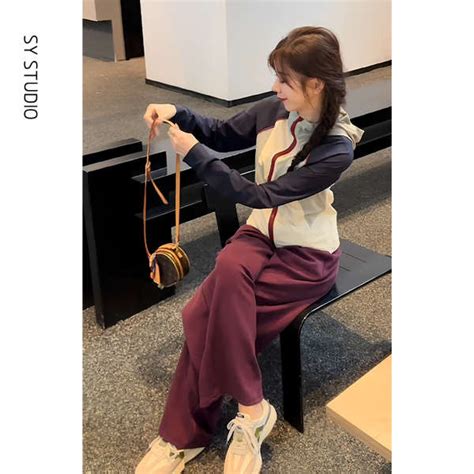 Set Baju Dan Seluar Baju Set Seluar Pada Awal Musim Luruh Pakai Sut