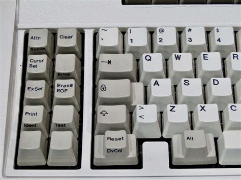 1984 Ibm Model F Keyboard 6110668 13 Dec 84 122 Key Clickykeyboards