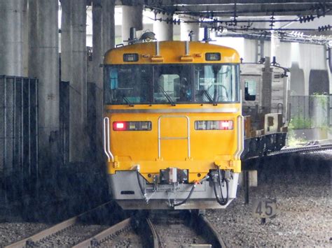 JR東日本キヤE195系定尺レール運搬車 仙台駅にて T2のももくんネコちゃんブログ
