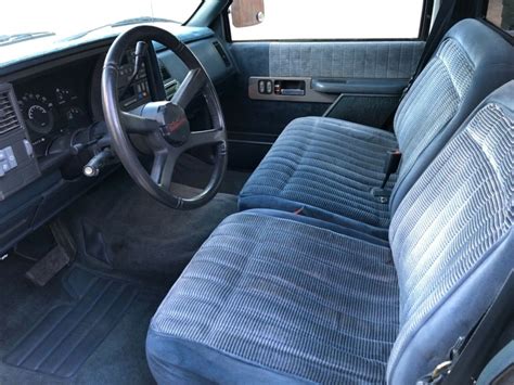 1990 Chevy Silverado Interior
