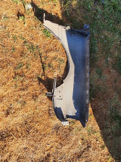 Преден ляв калник с мигач за Ауди 80 Б3 Audi 80 B3 Б4 B4 гр София Изгрев • Olx Bg