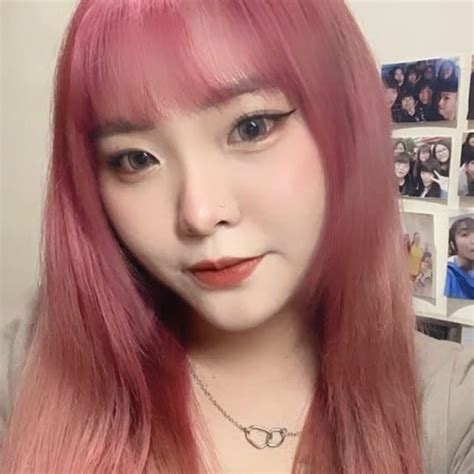 Yunnnnn • Threads Say More