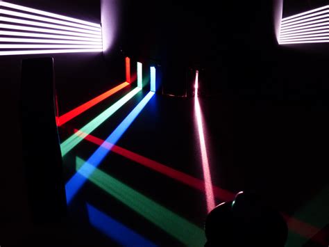 무료 이미지 빛 색깔 간판 조명 광학 원자 램프 네온 사인 단계 거울 광선 모양 디스코 시도 프리즘 나이트 클럽 무지개 색 광 스펙트럼