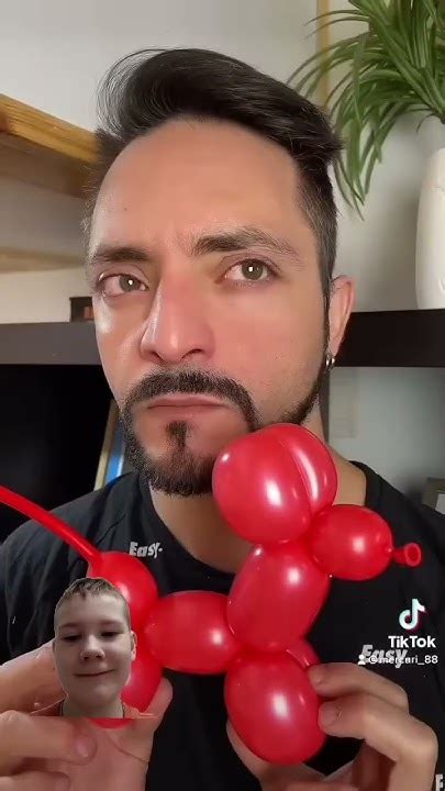 Надуваю из шарика собаку и паука Youtube