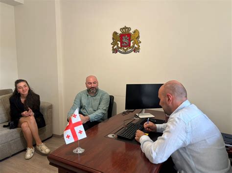 აკაკი 🔹საბურთალოს რაიონის ბიუროში მოსახლეობასთან შეხვედრებს აქტიურად ვაგრძელებთ 💡