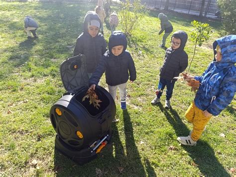 Децата от ДГ Иглика в Силистра получиха ротационни компостери Кворум Силистра