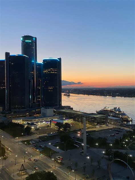 Experiencing Detroit Like A Local Rdetroit