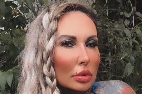 Model Gets Boobs So Big She Can No Longer Clap Her Hands Together