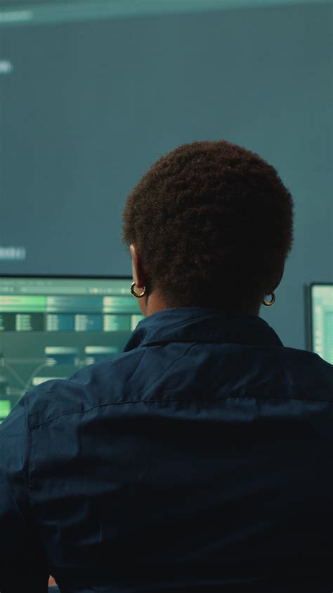 Vertical Governmental Hackers Analyzing Big Data For Cyber Threat