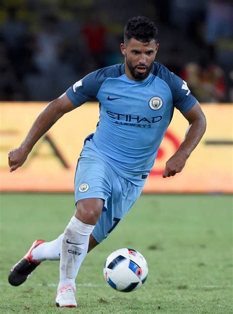 Sergio Kun AgÜero Soccer Player Argentinemen
