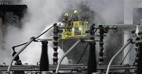 A Fire Plunged Heathrow Into Darkness A Nearby Data Center Kept