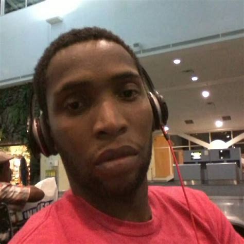 Ronnell Murrell Ronnellmurrell • Threads Say More