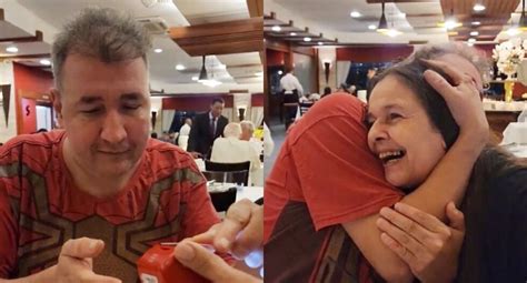 La Emocionante Reacción De Una Mujer Cuyo Hijo Con Autismo Pagó La Cena