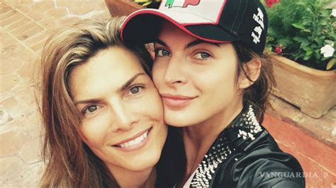 Montserrat Oliver Publica Foto Al Desnudo De Su Novia