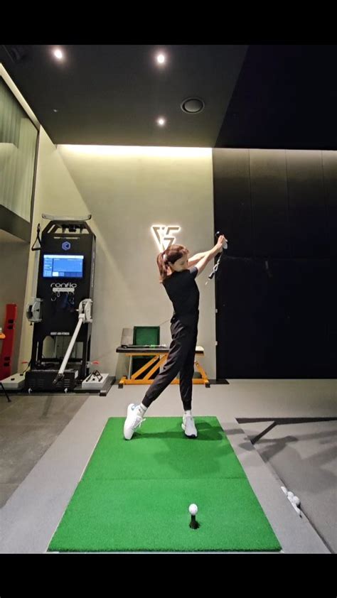 깔끔👍🏻 트라이앵글골프스튜디오 김정민프로 청담동 강남구청역 골프 골프레슨 레슨맛집 골프스윙 예쁜스윙만들기 깔끔스윙만들기 골프쉽게배우기 일상 Kpga