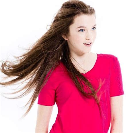 Chloe East Women Fashion Lexee Smith