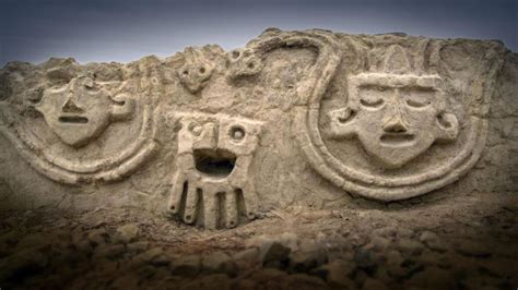 Vídeo Descubren En Perú Mural Con Relieves De Hace 3800 Años Hispantv