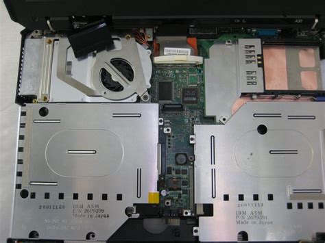 Disassembling Ibm Thinkpad A30 Display Assembly Ifixit Repair Guide