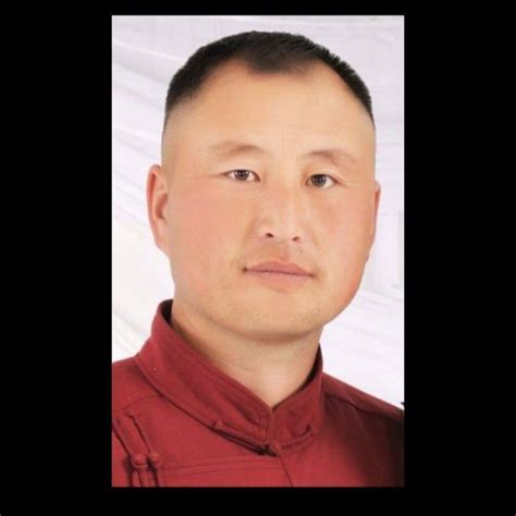 Жишиг сум болчихоод хогныхоо асуудлаа шийдэх үү Болж байх үедээ хамтад нь шийдээд явах уу