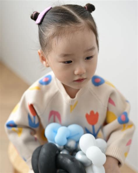 ᩚ황지연╏아기랑여행╏숙소리뷰╏육아 협찬냥포터즈 Wishcatofficial 도도냥 보석함하우스💎🐈‍⬛ 가방같이 생겼지만 보석함을 열면 반짝반짝 무도회가 열리는