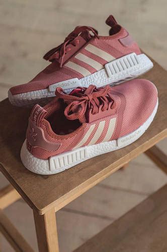 Купить Женские кроссовки Adidas NMD, цена 1900 ₴ — Prom.ua (ID#1775856494)