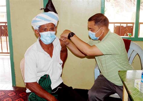 ဆီဆိုင်တွင် ကိုဗစ် ၁၉ ကာကွယ်ဆေး ဒုတိယအကြိမ်ထိုးနှံပေး Information And Public Relations Department