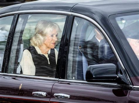 King Charles Smiles In First Outing Since Cancer Diagnosis Photos