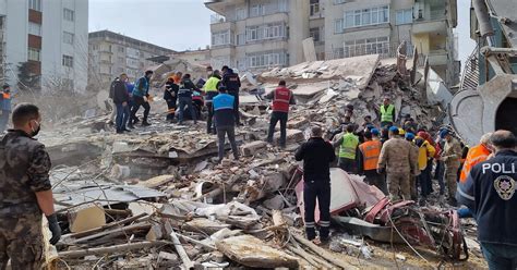 Un Nuevo Terremoto En Turquía Causó Un Muerto Y Derrumbó Más Edificios En La Zona Del Sismo