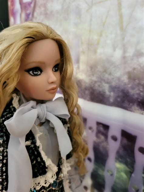 Ellowyne Wilde Essential Ellowyne Too Blonde Etsy