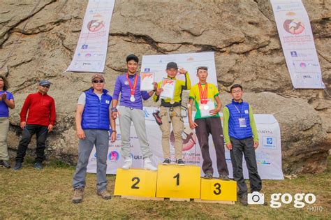 Хаданд авиралтын УАШТ боллоо