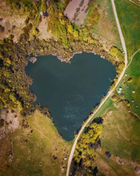 Водойми України Моря річки озера і лимани