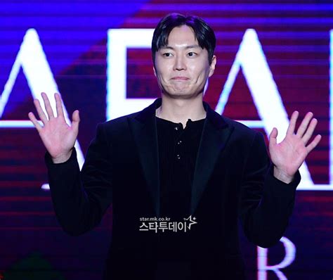 Actor Noh Jae Won Poses At The 2024 Seoulcon Apan Star Awards 2024
