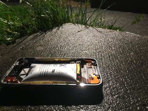 My Oneplus 7 Screen Just Popped Out Randomly It Went On For 29 Years