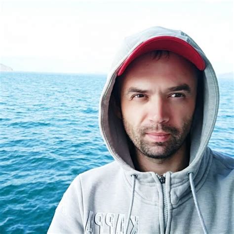 Денис Justdennis On Threads