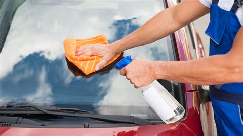 Як очистити лобове скло від комах Читайте на Ukr Net