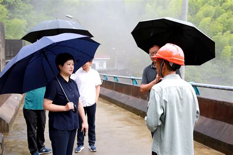 严阵以待 严防死守 蓝景芬一线督导防汛防台工作