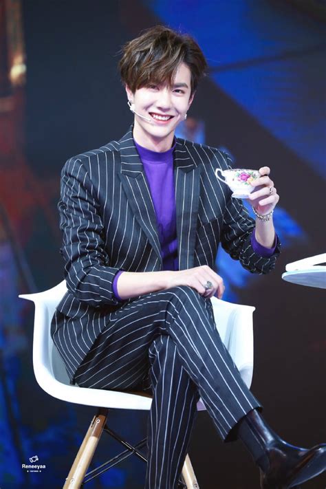 王一博 陈情令 陪你到世界之巅 写真 堆糖，美图壁纸兴趣社区