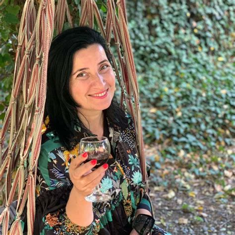 ვალერი არქანიას არტგალერეაში აფხაზეთის ავტონომიური რესპუბლიკის მთავრობის თავმჯდომარე ლევან