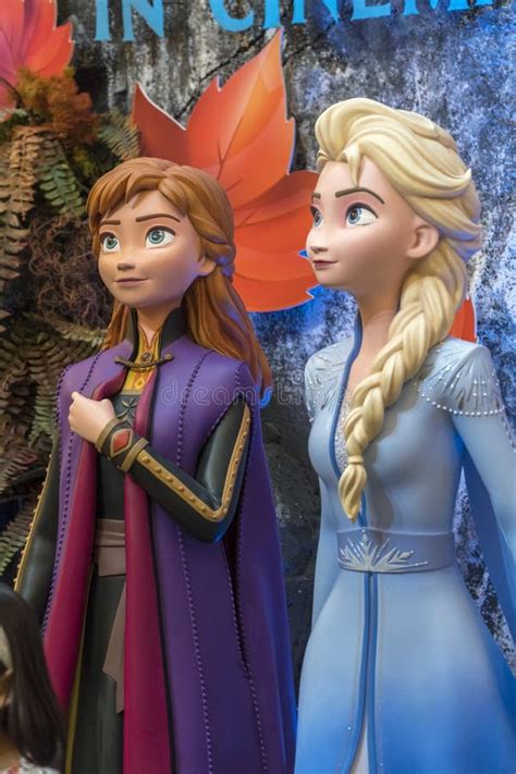 La Princesa Elsa Y Anna De Frozen 2 Magical Journey Este Evento Es Una