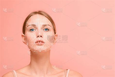 面部识别安全系统。脸增强手机技术概念。副本的空间。