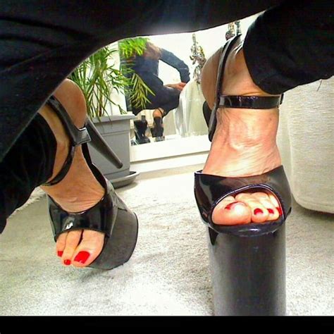 Sexyfeet Feetporn Feetfetish Shoesporn Highheels Feetjob