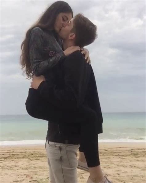 Romantic Tumbex