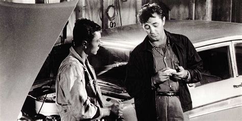 Robert Mitchums 10 Most Iconic Movie Characters Ranked Noticias En